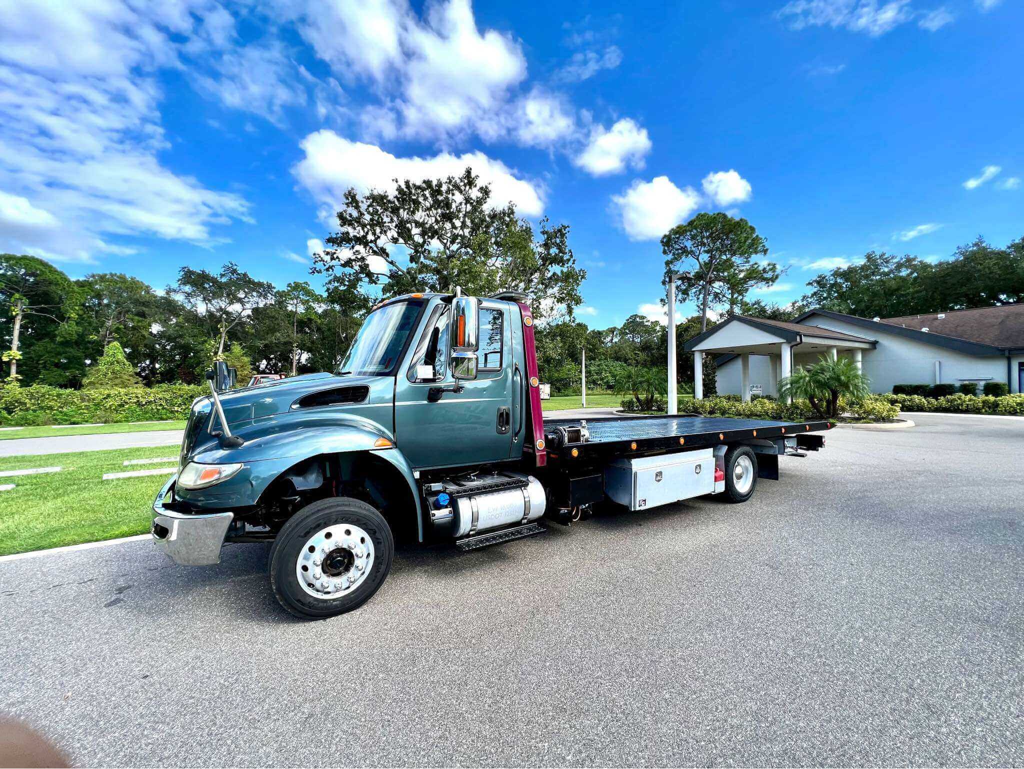 Ace Tow Truck and Roadside Assistance